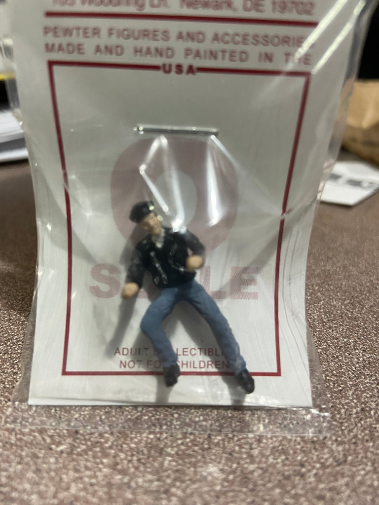 a1577 - Motorcycle Rider At Rest – Dixie Union Station